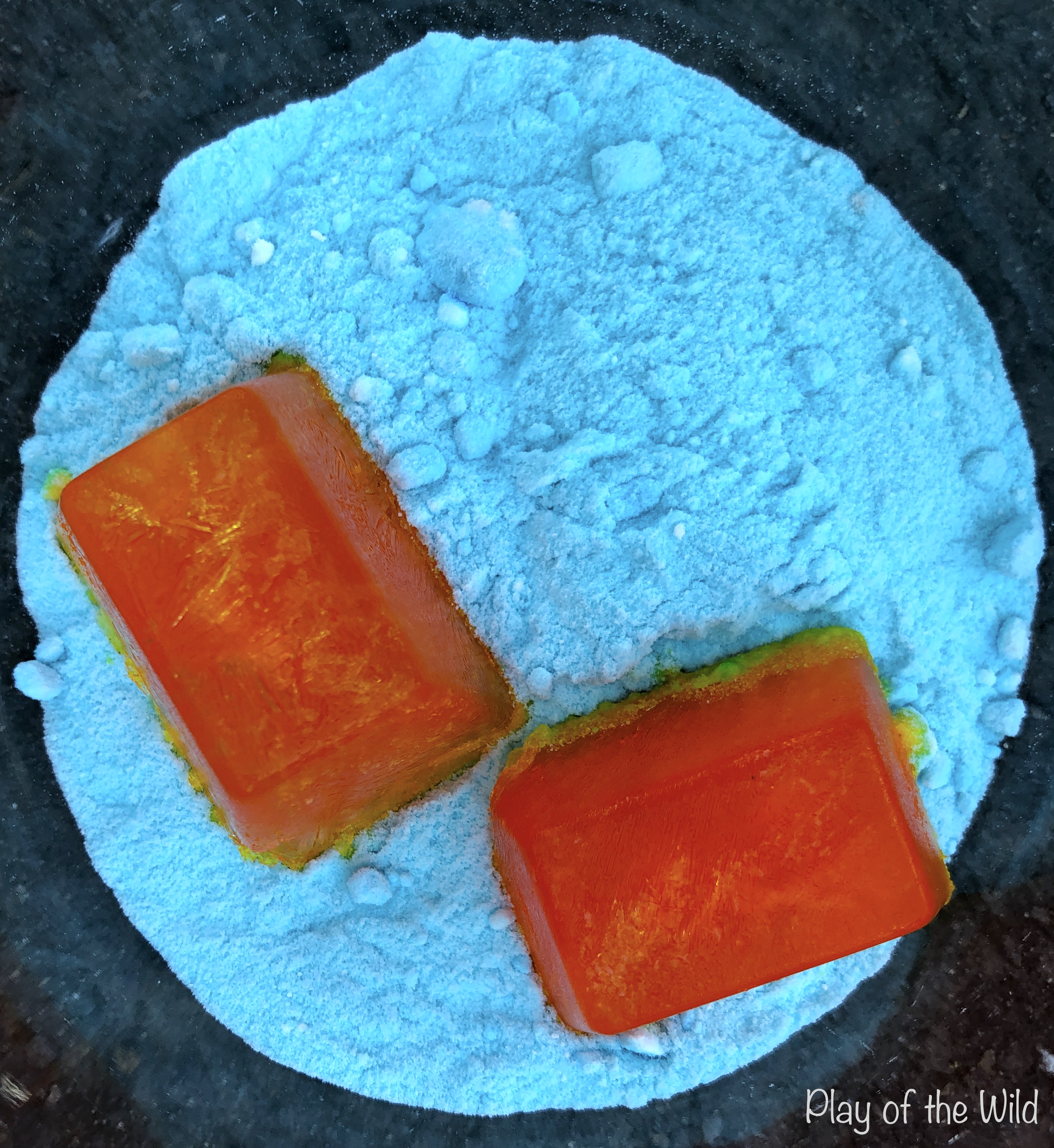 Frozen Bicarbonate of Soda and Vinegar Experiment – Play of the Wild